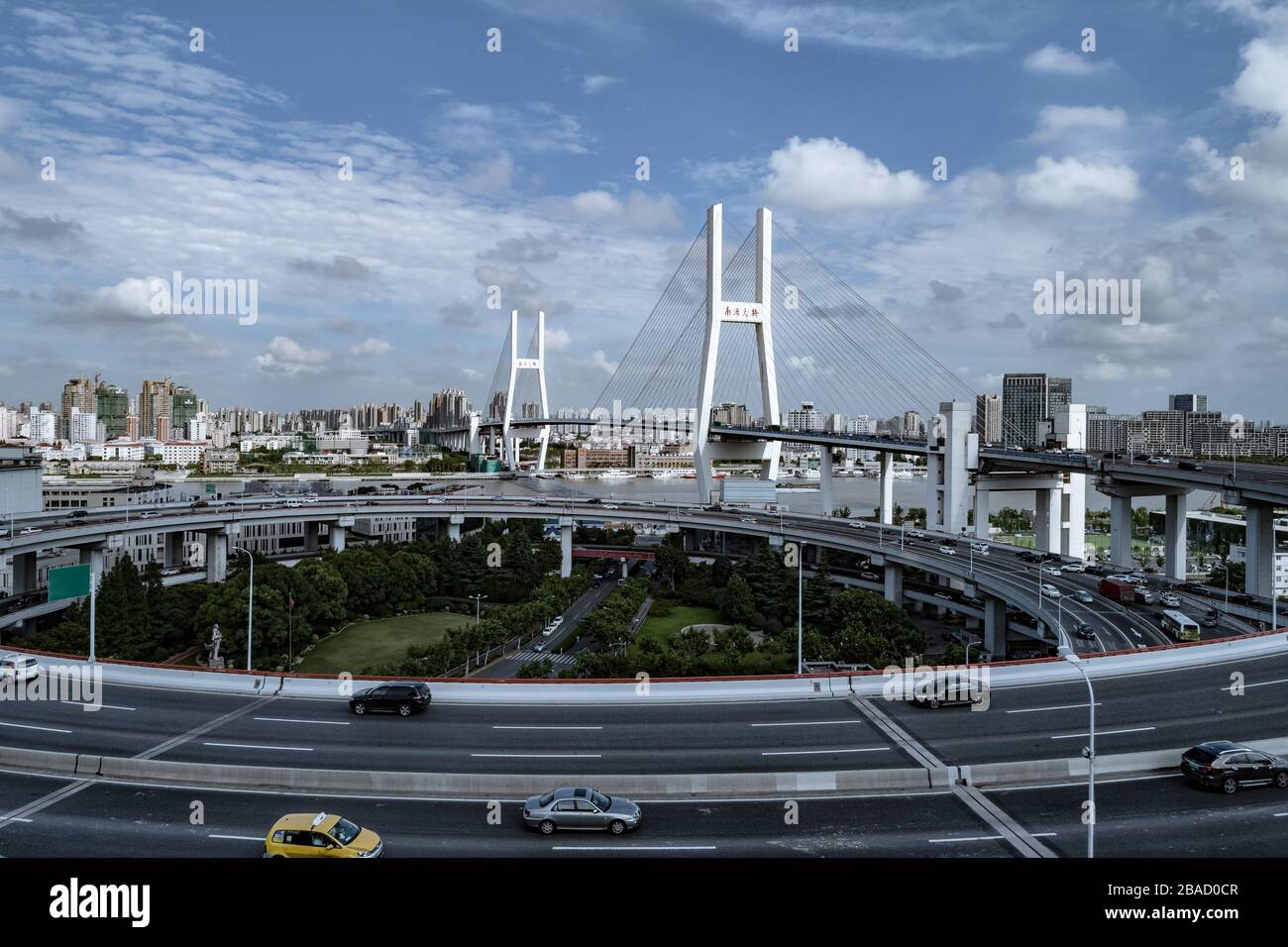 Aerial view nanpu bridge approach hi-res stock photography and images ...