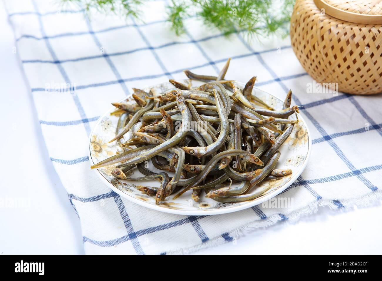 Sea silver fish Stock Photo - Alamy