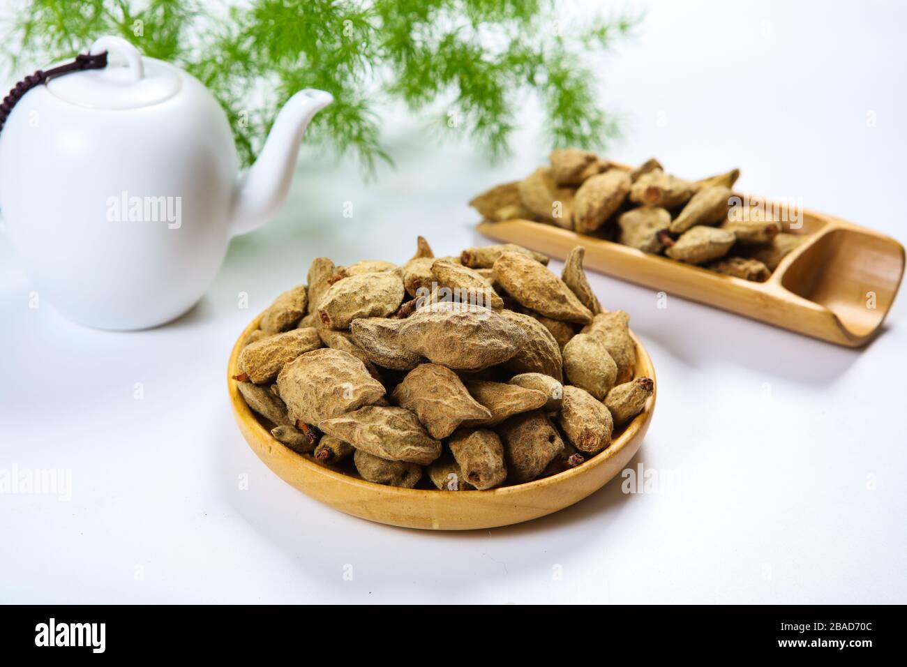 Chinese herbal medicine prunus persica dry Stock Photo - Alamy