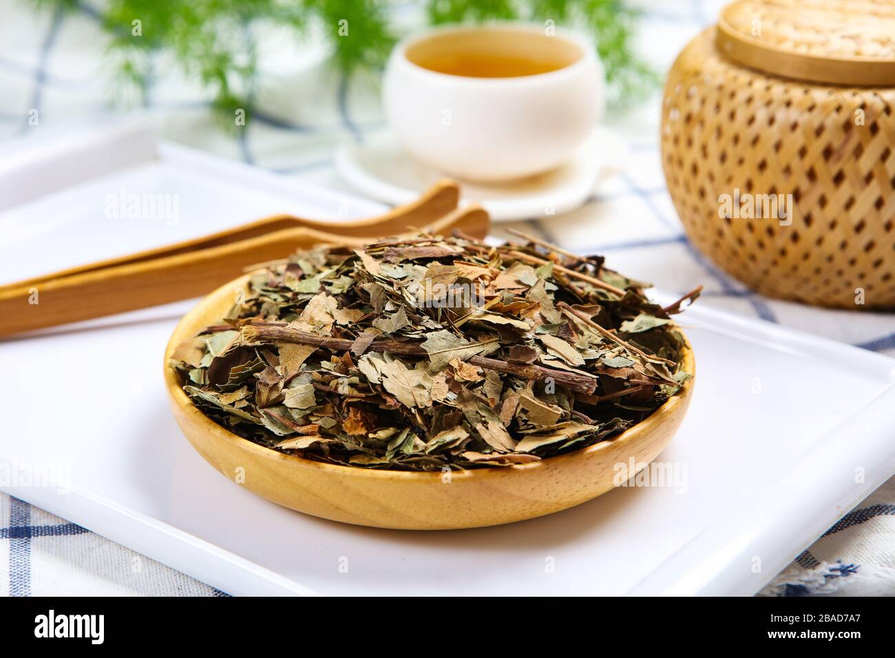 Chinese hawthorn leaf Stock Photo - Alamy
