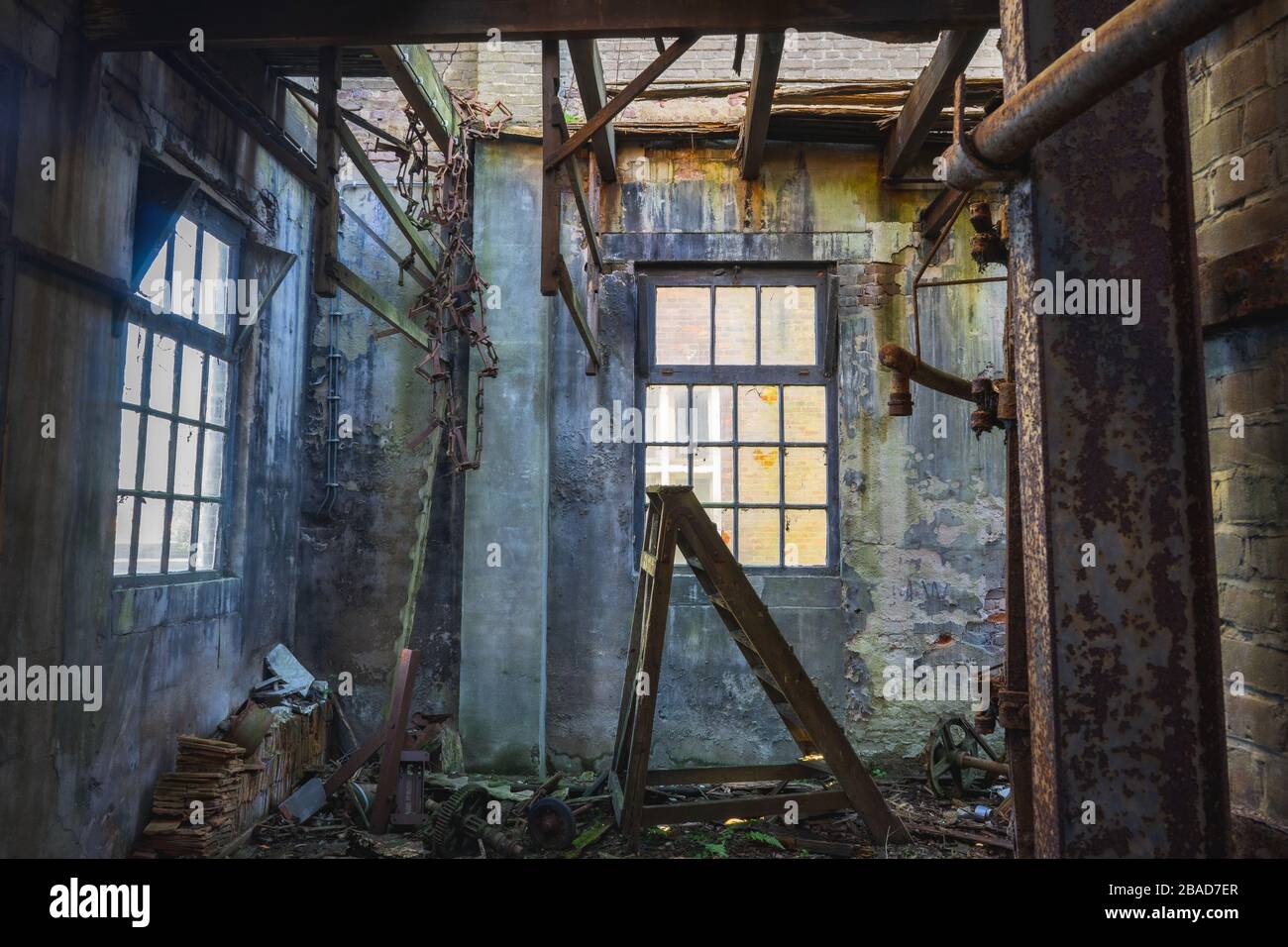 Urbex, Old abandoned workplace Stock Photo - Alamy