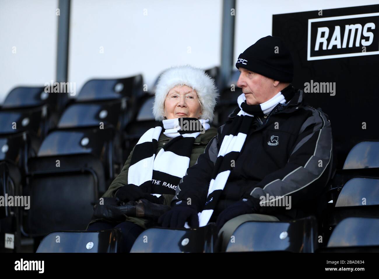 Derby football fans hi-res stock photography and images - Alamy