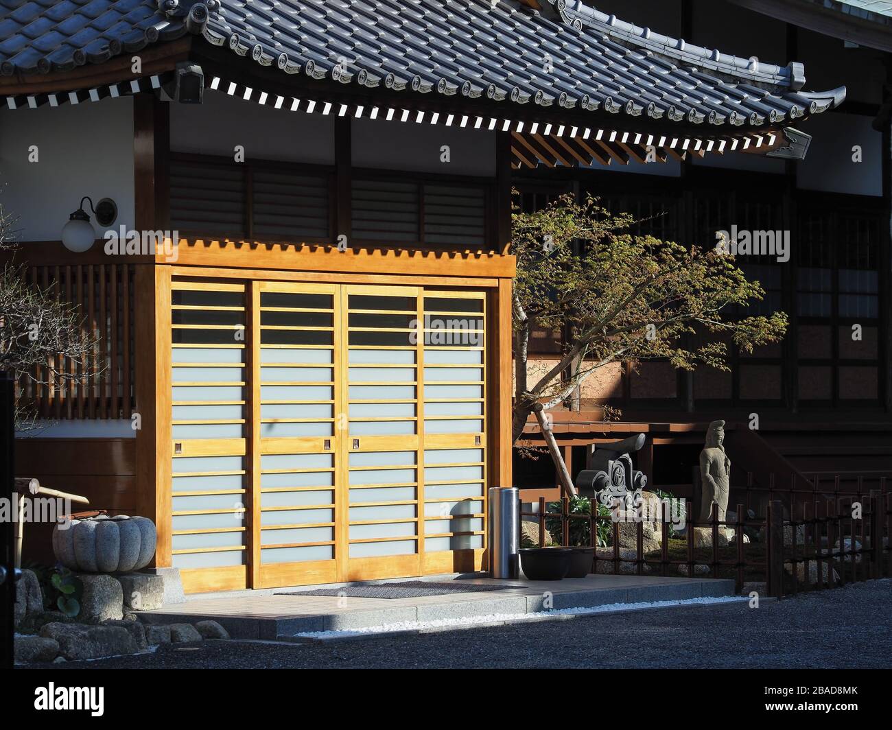 A modern Buddhist temple in Tokyo, Japan Stock Photo - Alamy