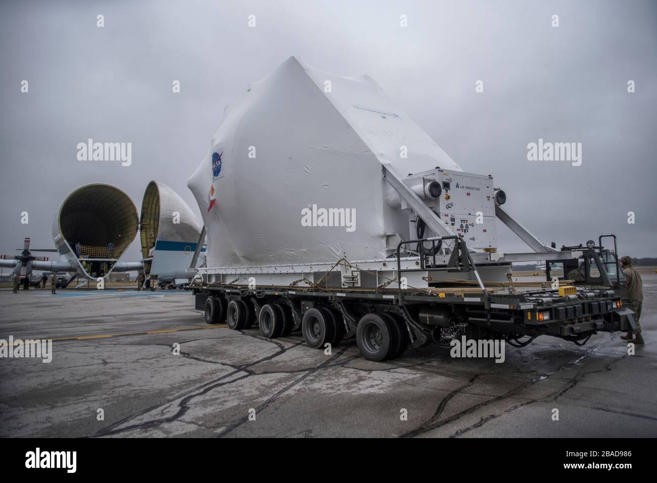 60k loader High Resolution Stock Photography and Images - Alamy