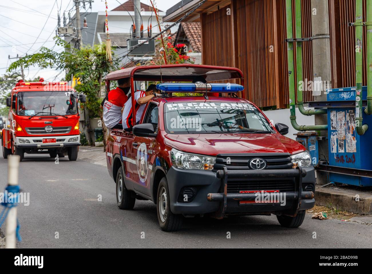 March 27, 2020. Police mobilization units cleaning the roads for ...