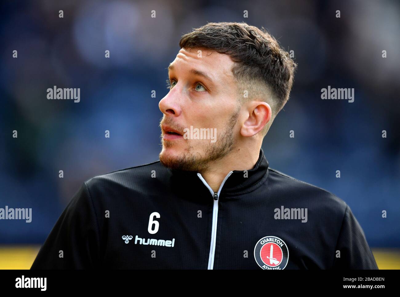 Athletics half length hi-res stock photography and images - Alamy