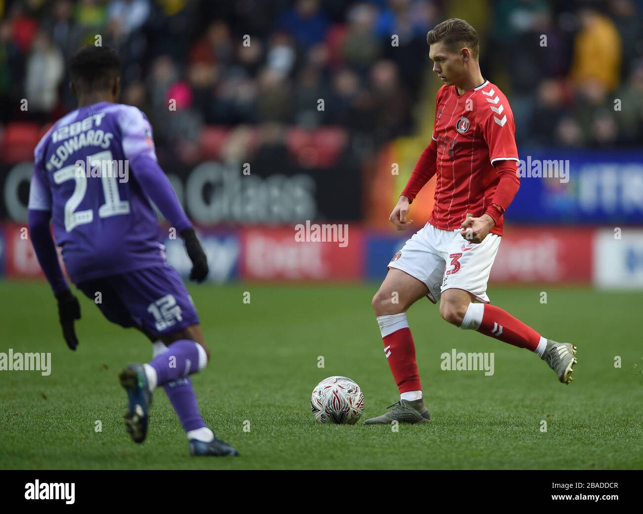 Charlton Athletic's Toby Stevenson (right) in action Stock Photo - Alamy