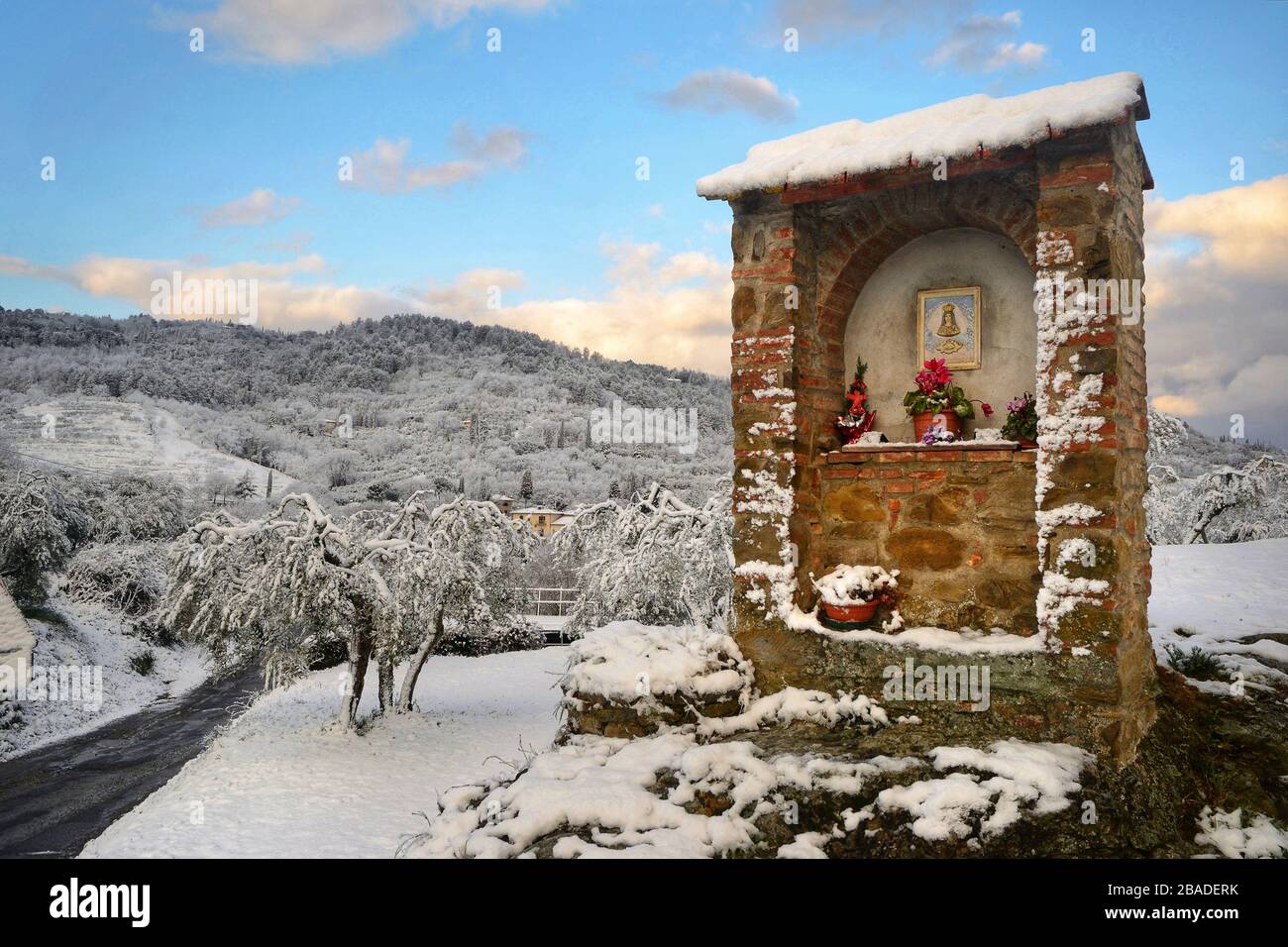 Our lady of snow hi-res stock photography and images - Alamy