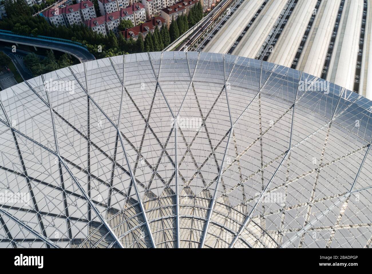 Roofing of railway station steel frame structure Stock Photo - Alamy