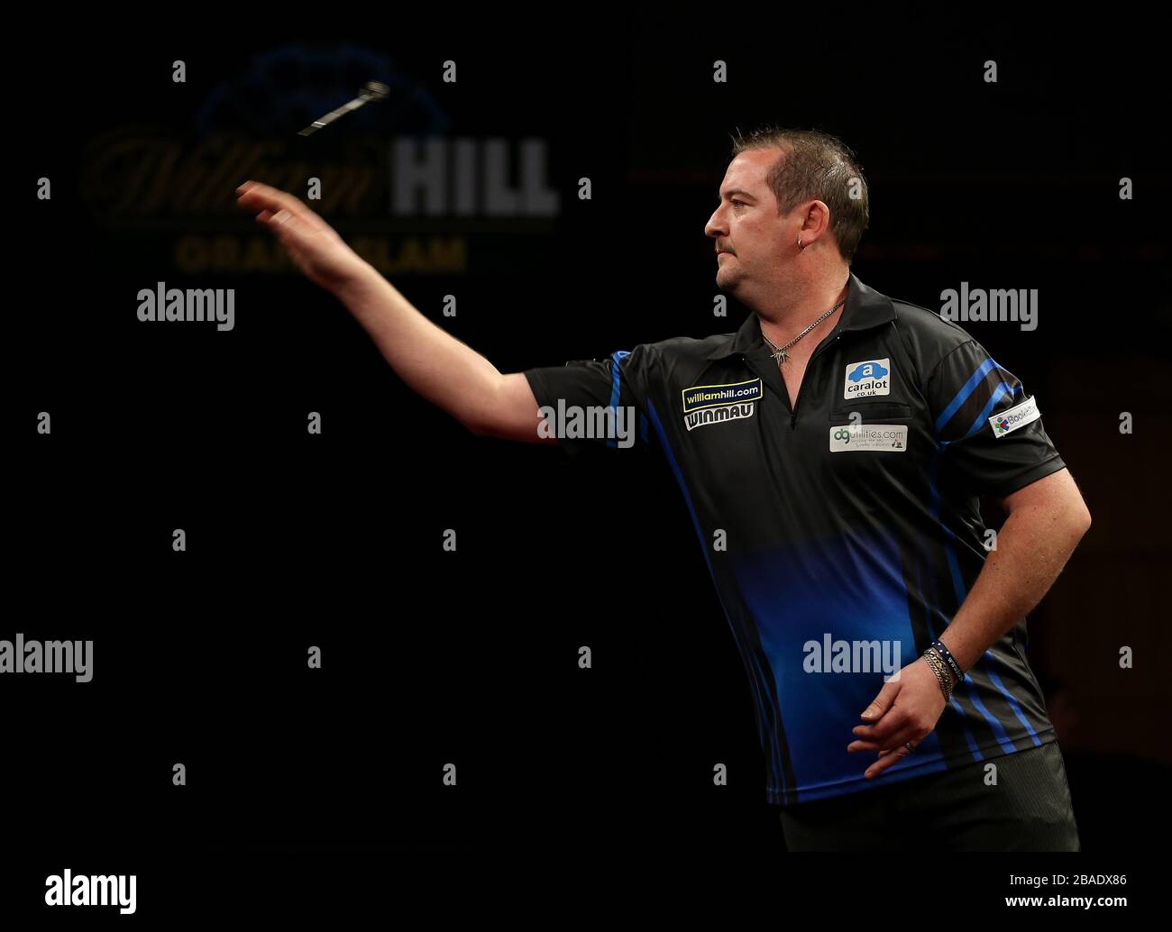 Dean Winstanley throws against Arron Monk Stock Photo - Alamy