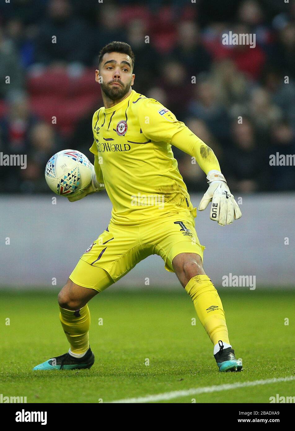 Brentford goalkeeper David Raya Martin Stock Photo - Alamy