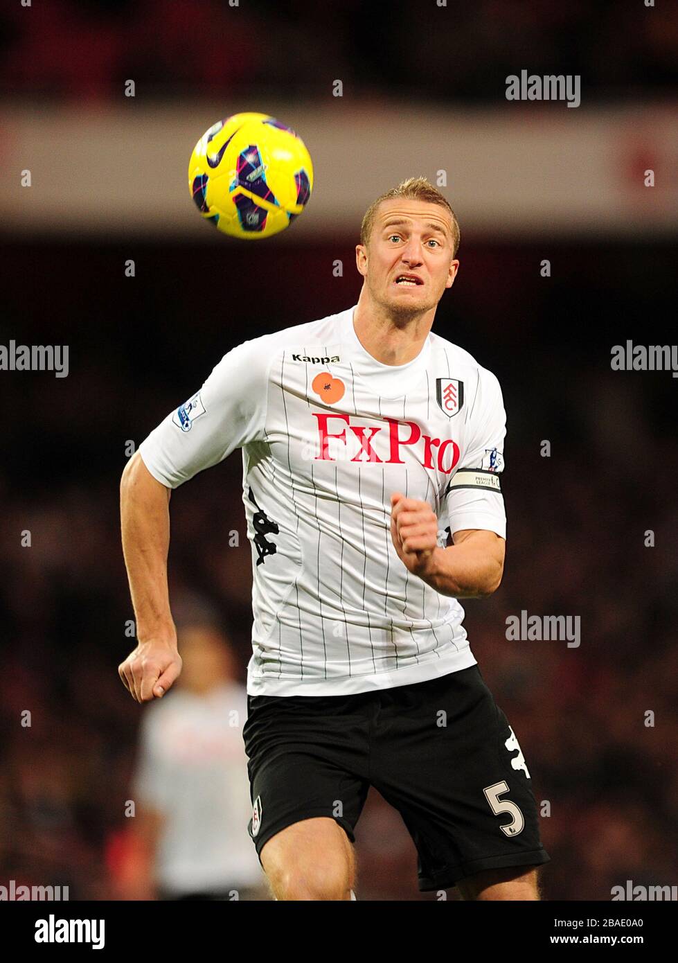 Fulhams brede hangeland in action hi-res stock photography and images ...