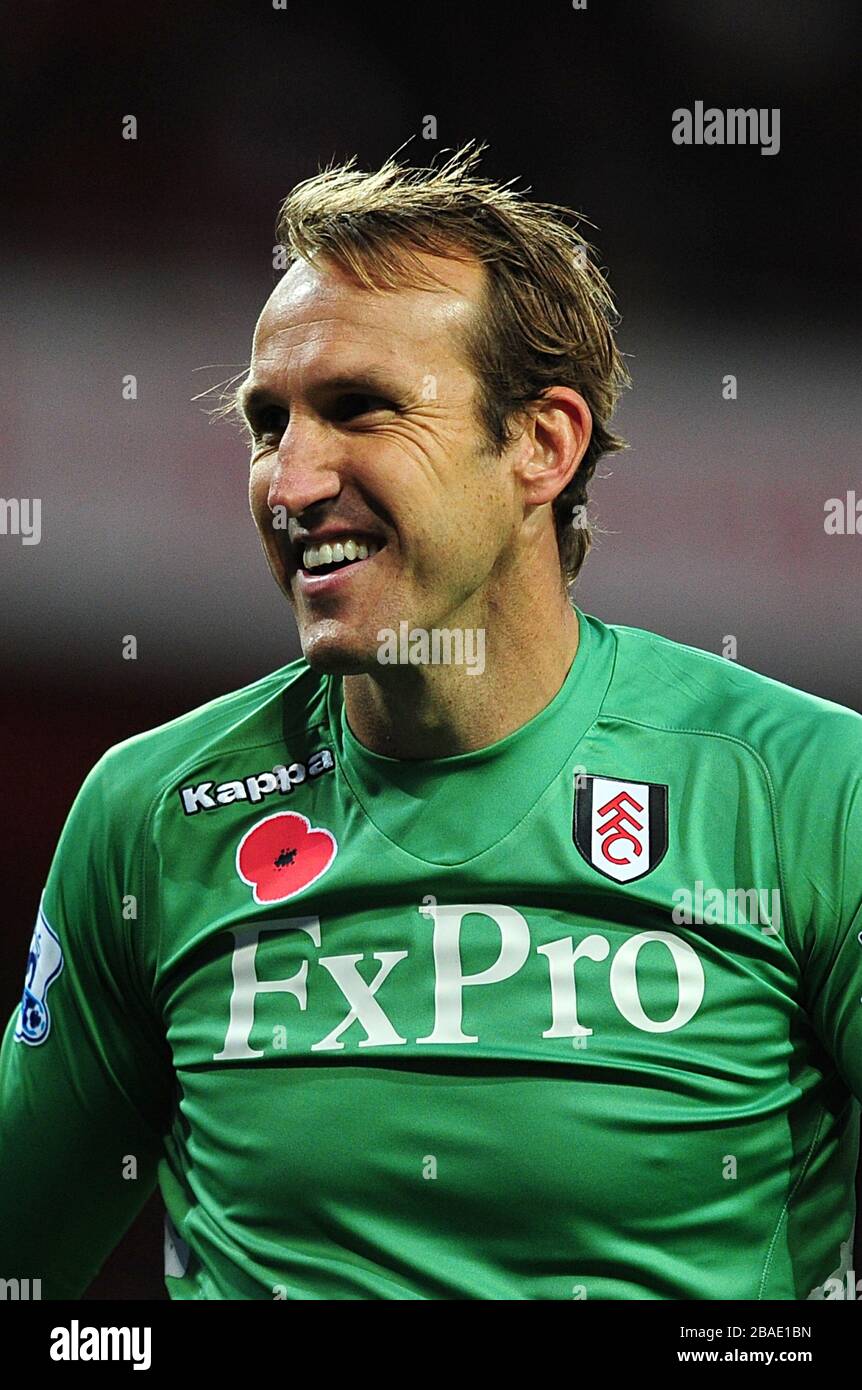 Fulham goalkeeper Mark Schwarzer Stock Photo - Alamy