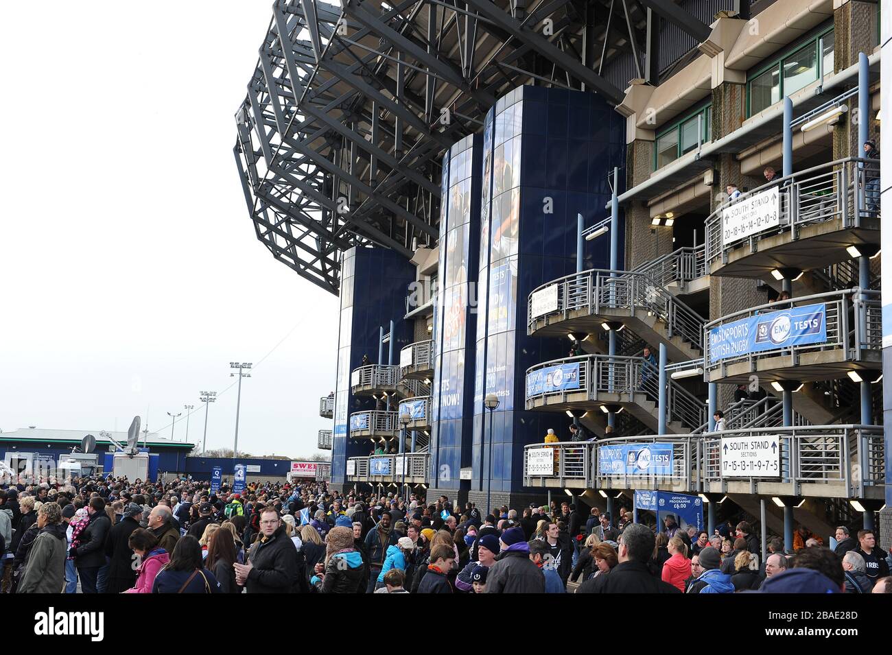 Murrayfield stadium general view hi-res stock photography and images ...