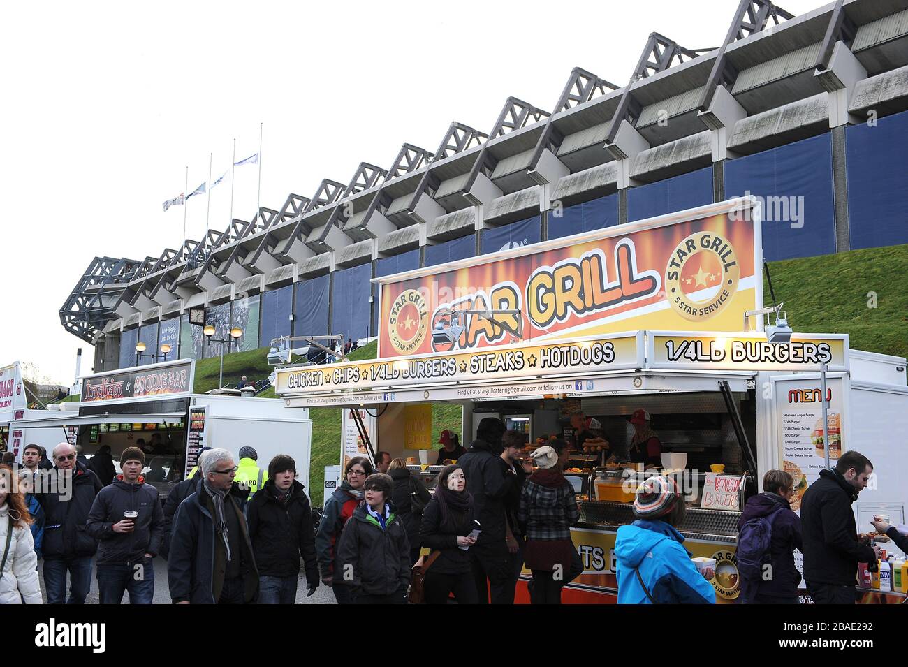 Sports fans food stadium hi-res stock photography and images - Alamy