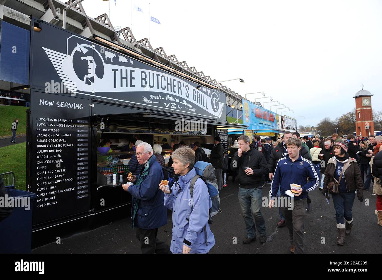 Sports fans food stadium hi-res stock photography and images - Alamy