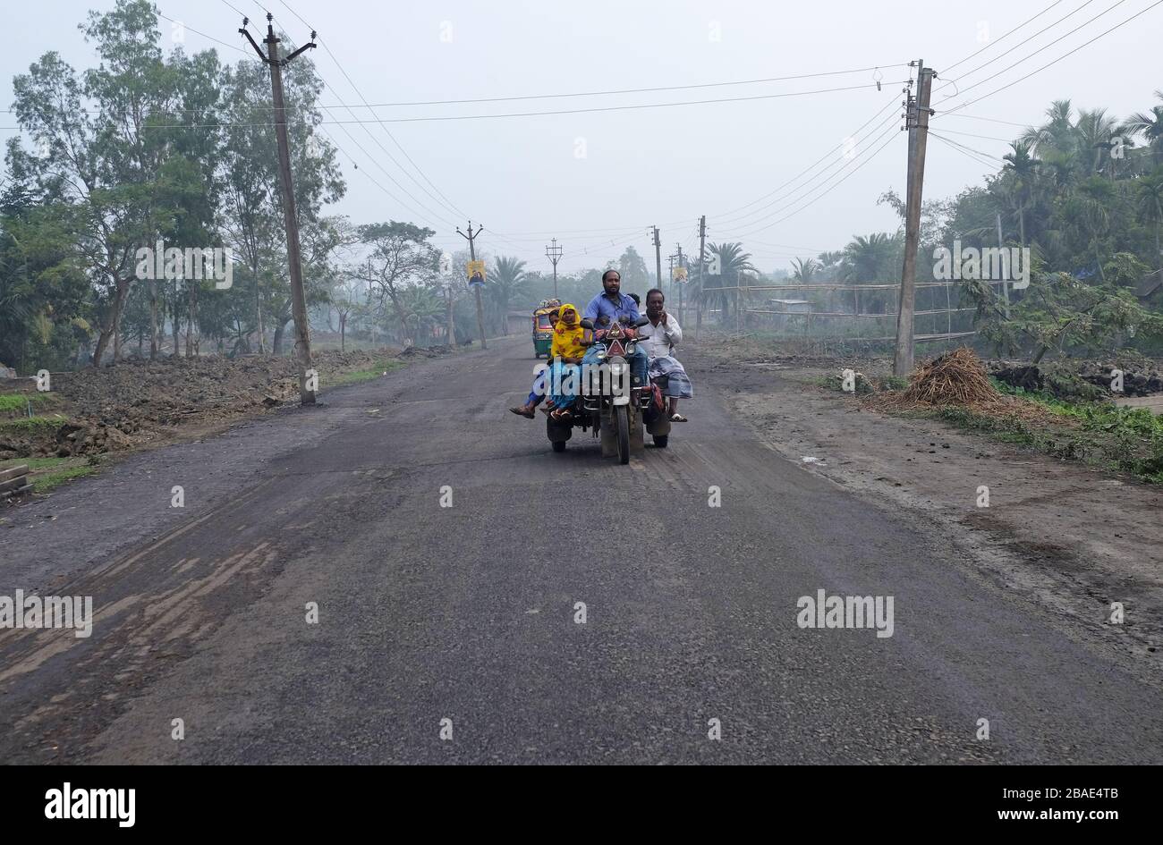Indian tricycle rickshaw hi-res stock photography and images - Alamy