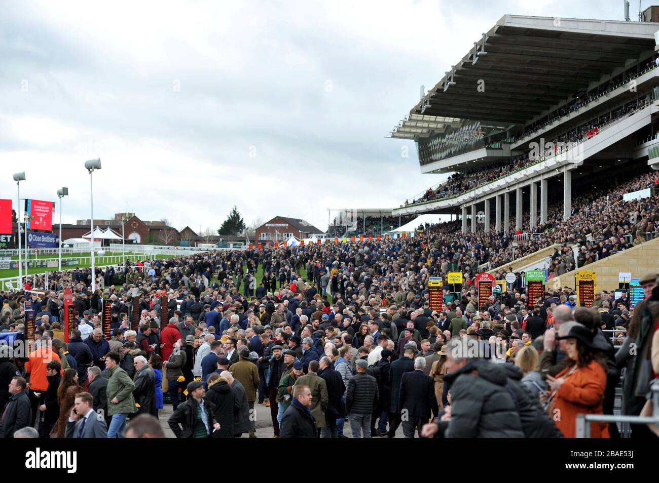 Crowds gather at Cheltenham Racecourse for the 2020 Festival of racing ...