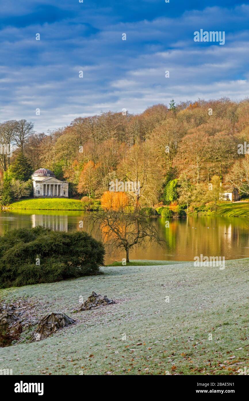 Stourhead pantheon frost hi-res stock photography and images - Alamy