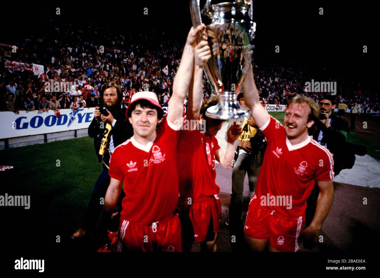 (l-r) Nottingham Forest's John Robertson, Ian Bowyer and Kenny Burns ...