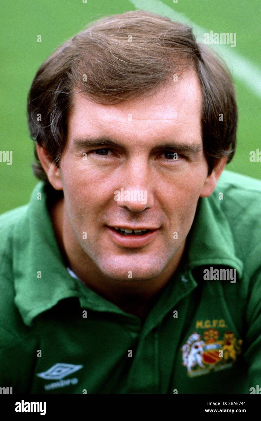 Joe Corrigan, Manchester City goalkeeper Stock Photo - Alamy