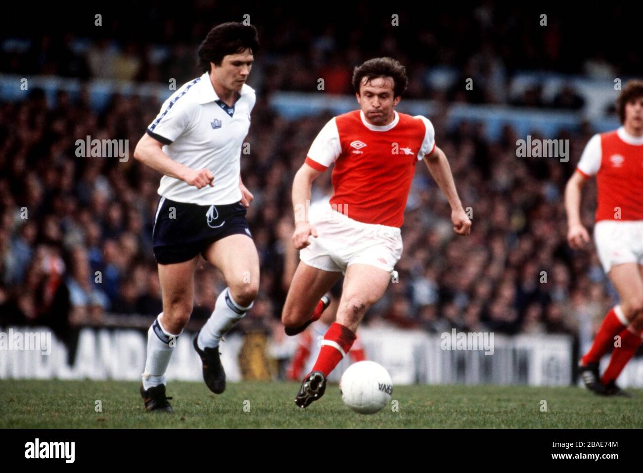 Tottenham hotspurs steve perryman hi-res stock photography and images ...