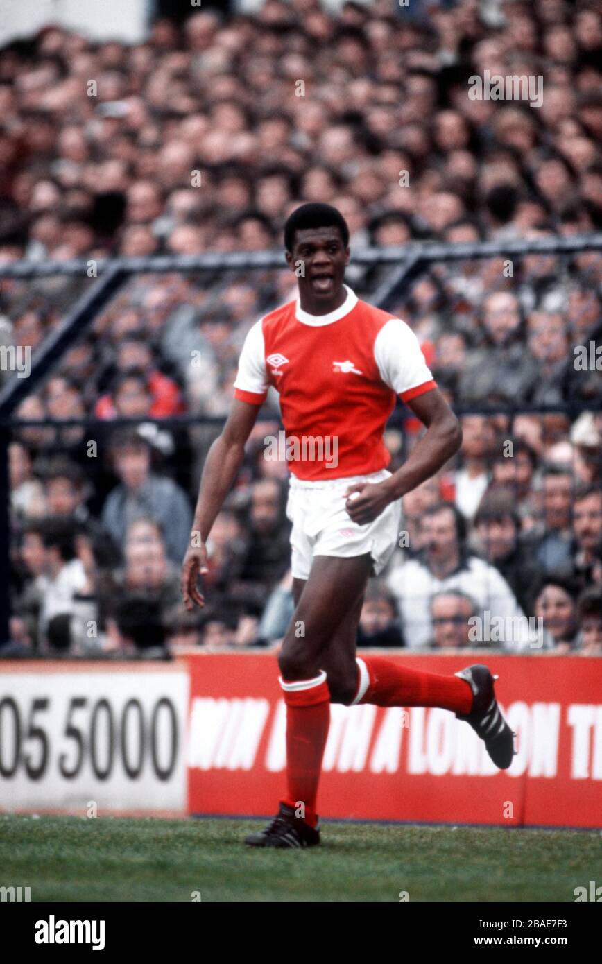 Paul davis hi-res stock photography and images - Alamy