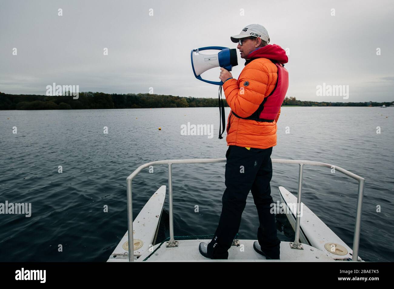 Row boat park hi-res stock photography and images - Alamy