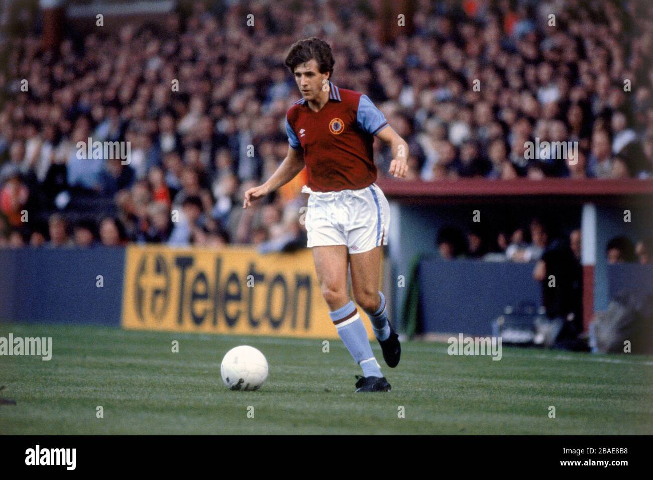 Colin gibson aston villa hi-res stock photography and images - Alamy