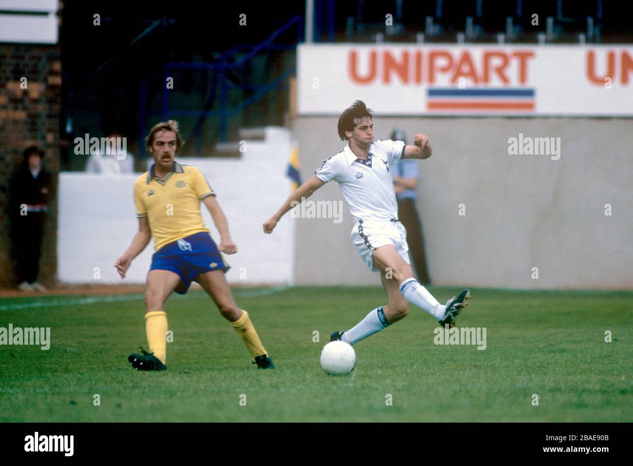 Tottenham hotspurs steve perryman hi-res stock photography and images ...