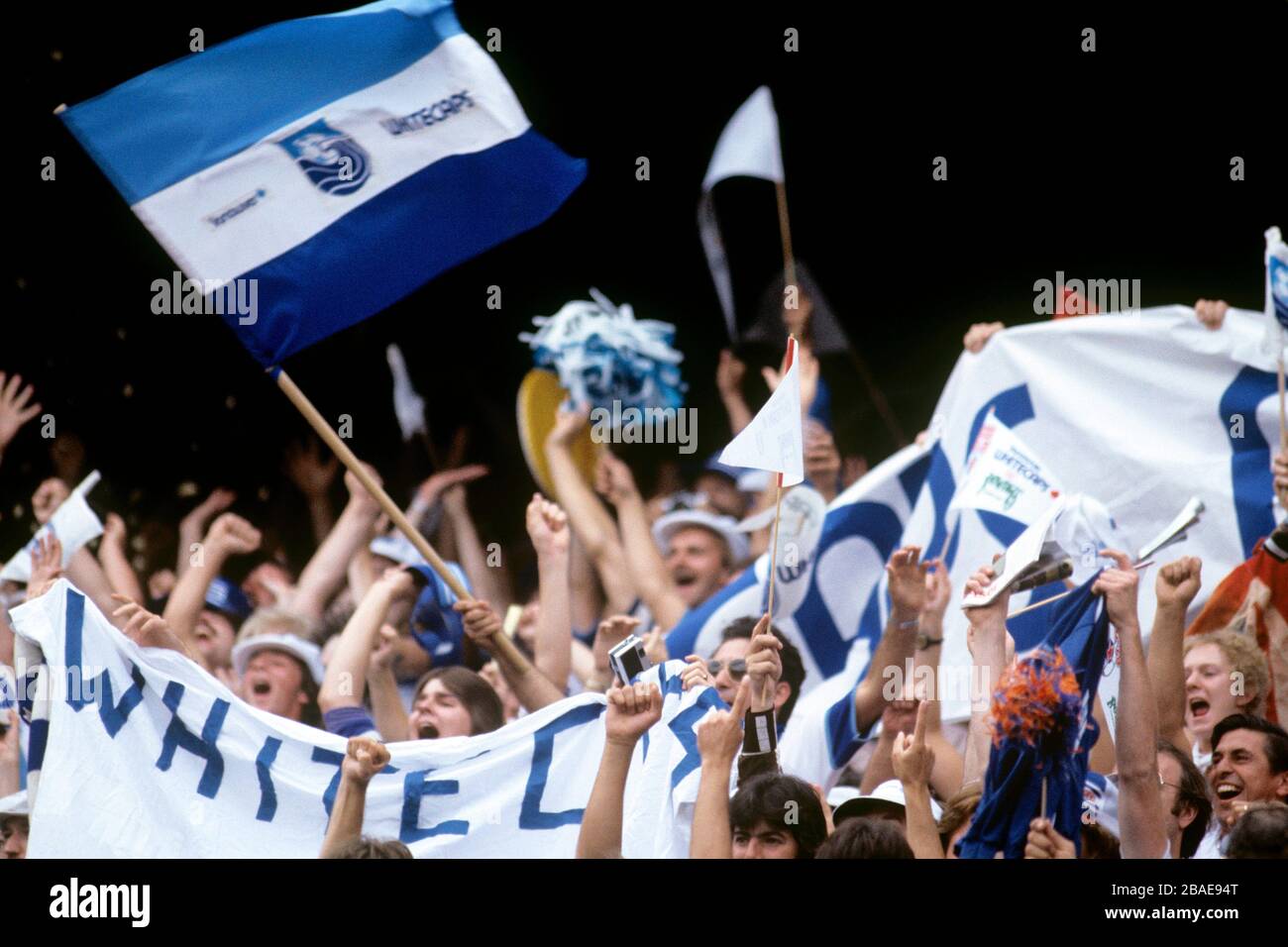 Vancouver whitecaps fans in the stands hi-res stock photography and ...
