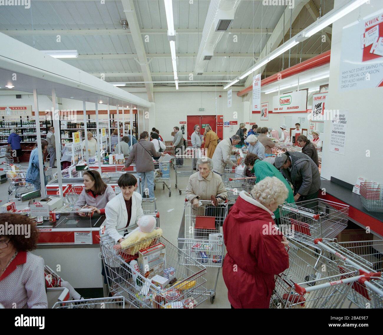 Kwik save supermarket neston wirral hi-res stock photography and images ...