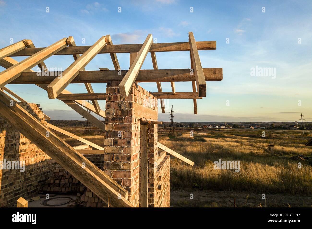 Installation progress rafters hi-res stock photography and images - Alamy