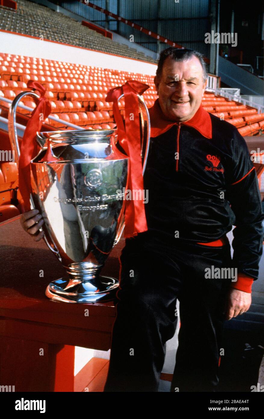 Bob Paisley, Liverpool, with the European Cup Stock Photo - Alamy