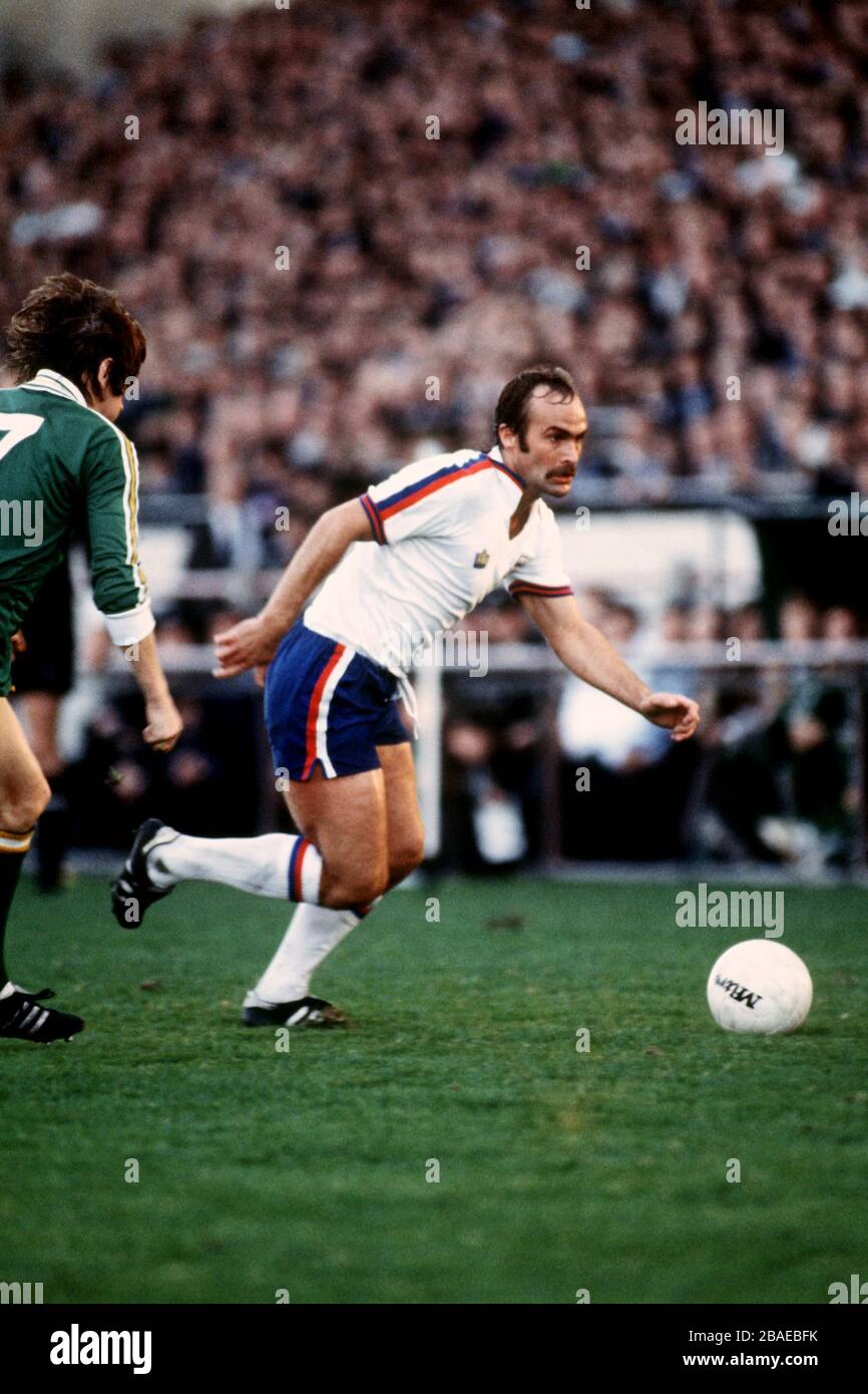 Mick mills hi-res stock photography and images - Alamy