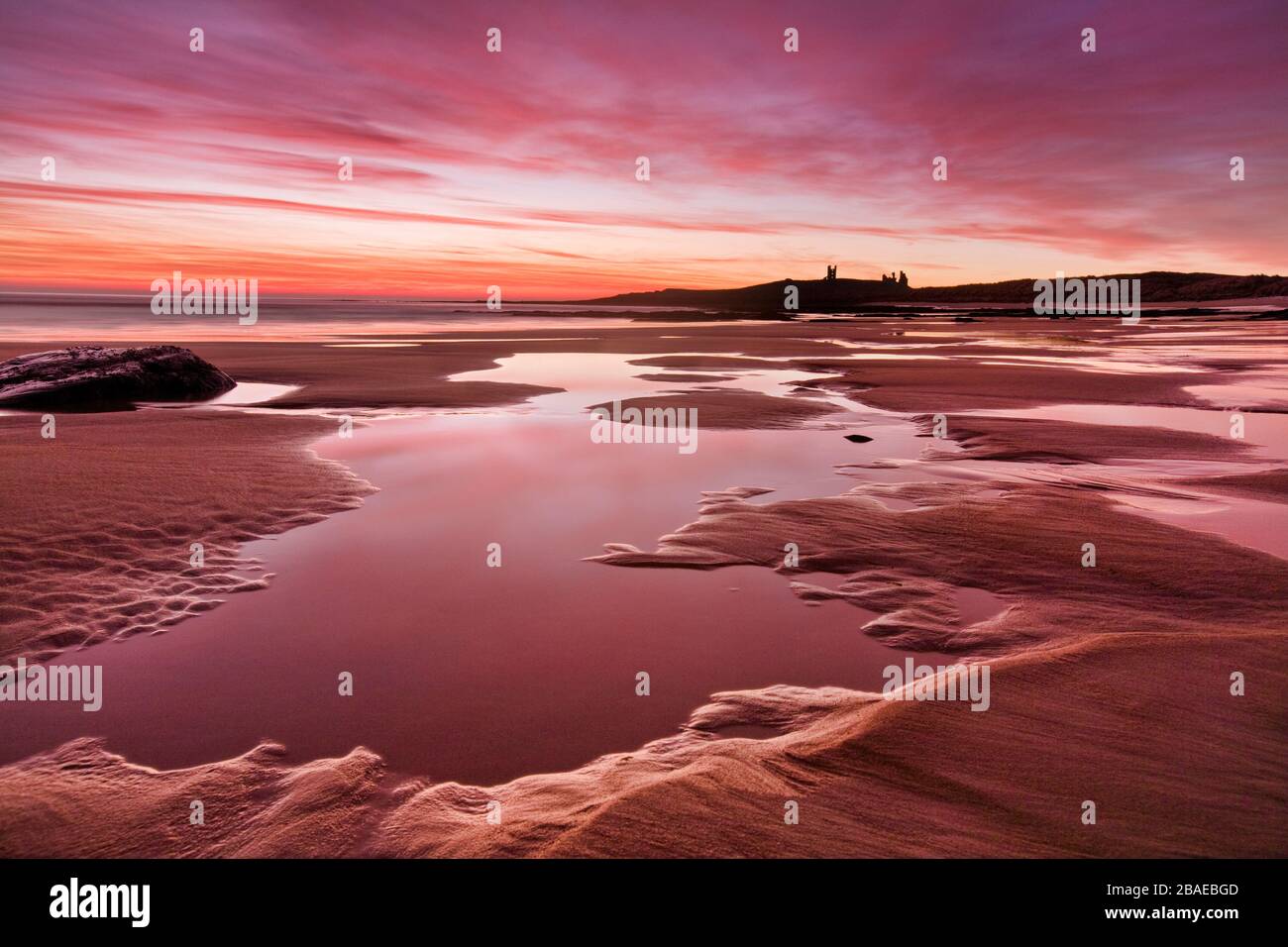 Ruined sand castle hi-res stock photography and images - Alamy