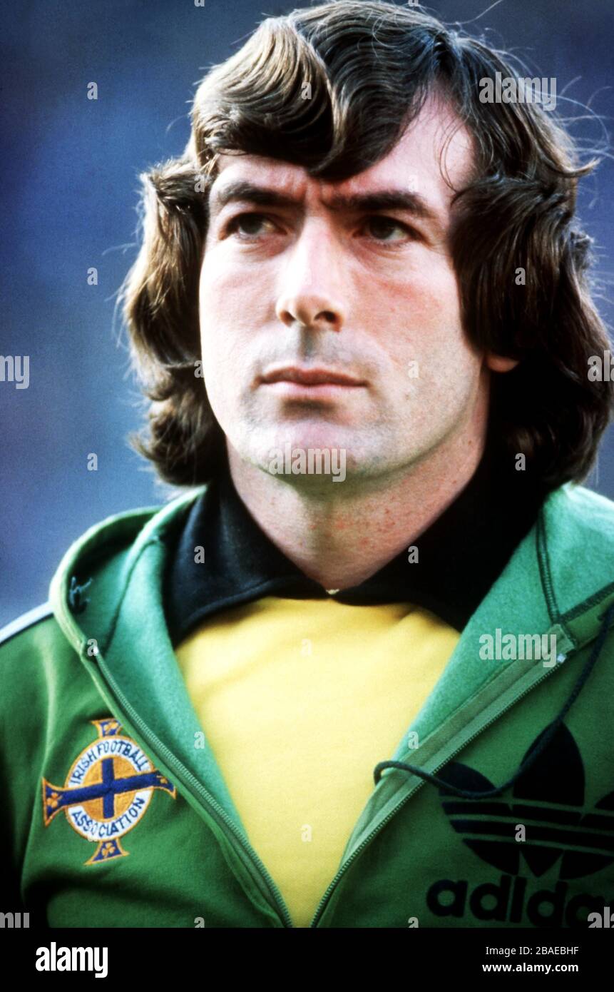 Goalkeeper pat jennings hi-res stock photography and images - Alamy
