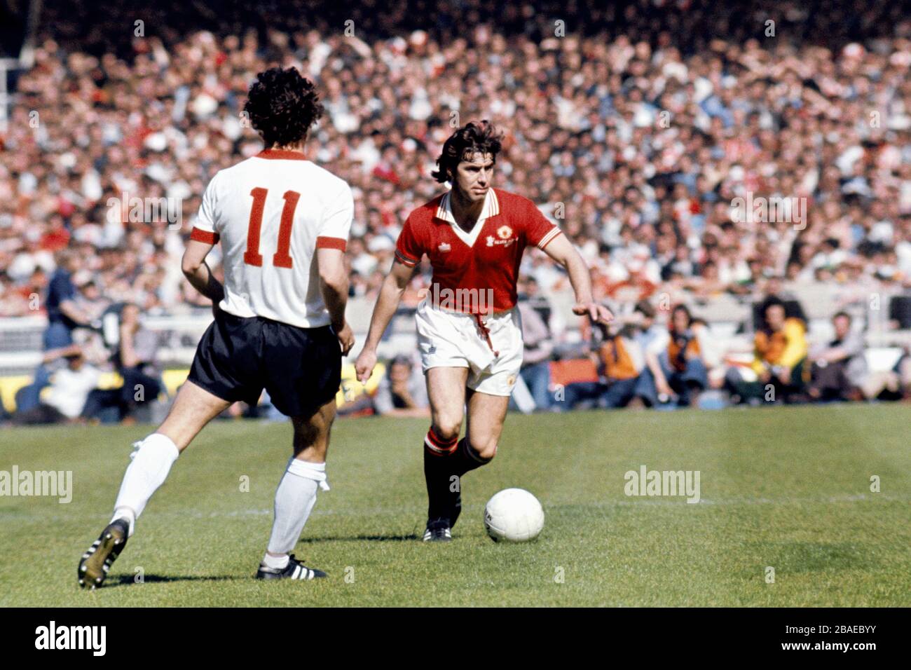 Football man utd challenge man hi-res stock photography and images - Alamy