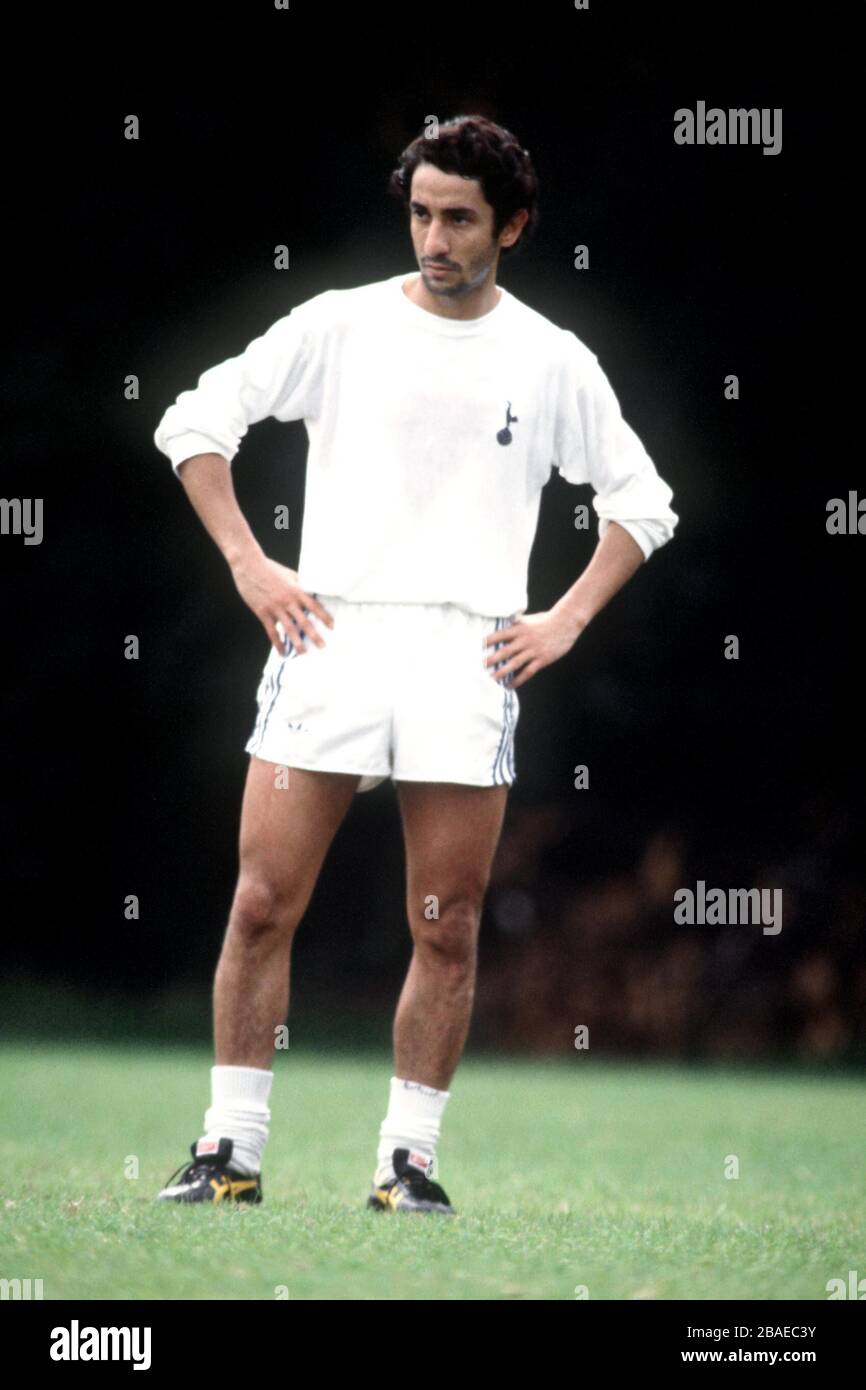 Ossie ardiles tottenham hi-res stock photography and images - Alamy