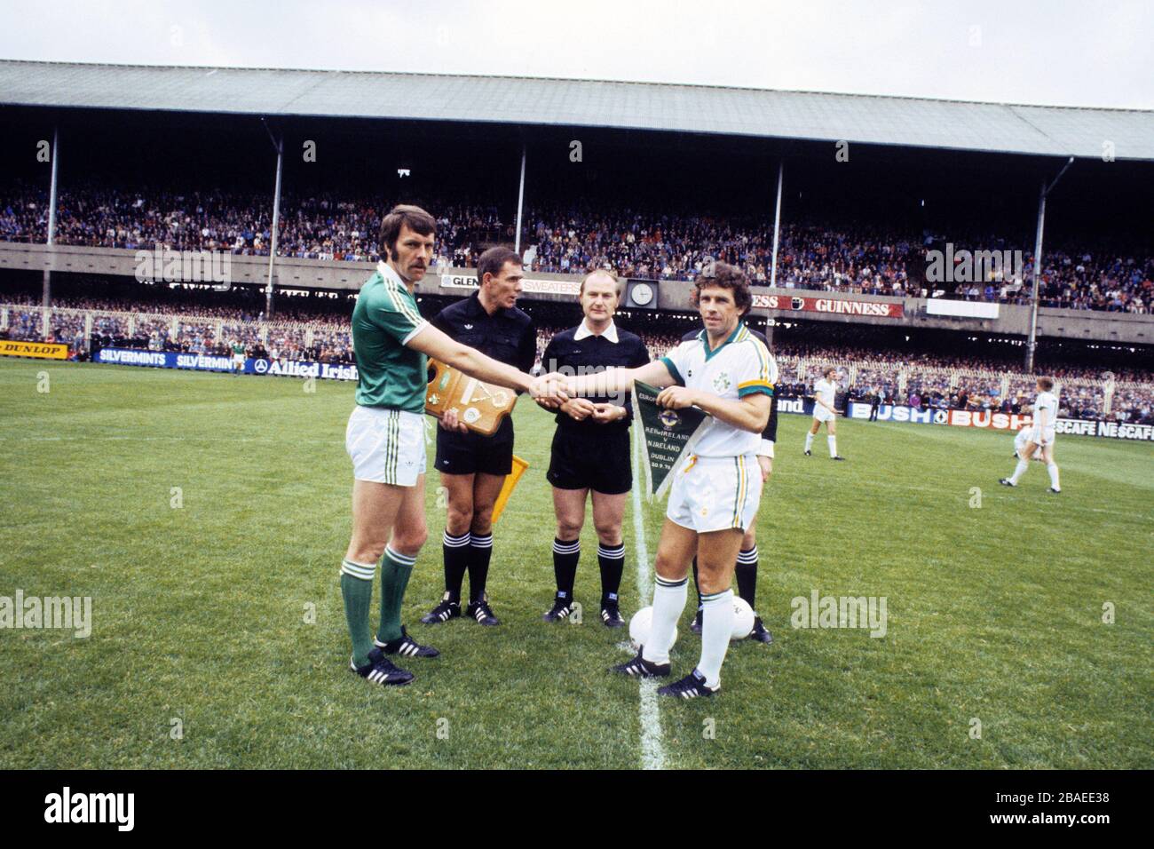 John giles hi-res stock photography and images - Alamy