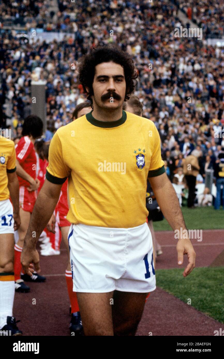 Roberto rivelino hi-res stock photography and images - Alamy