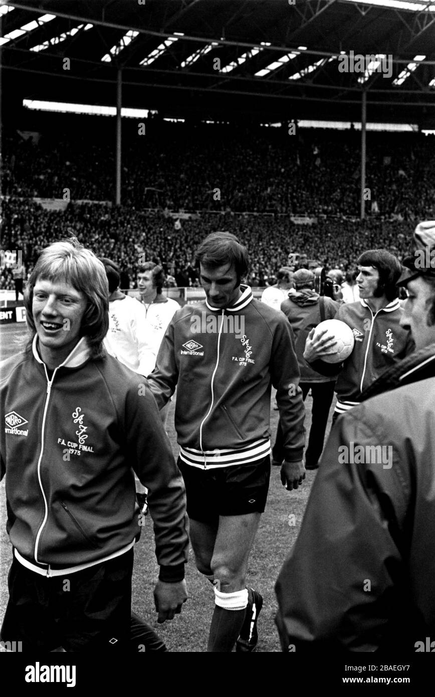 (L-R) Sunderland's Mick Horswill and Dick Malone walk out at Wembley ...