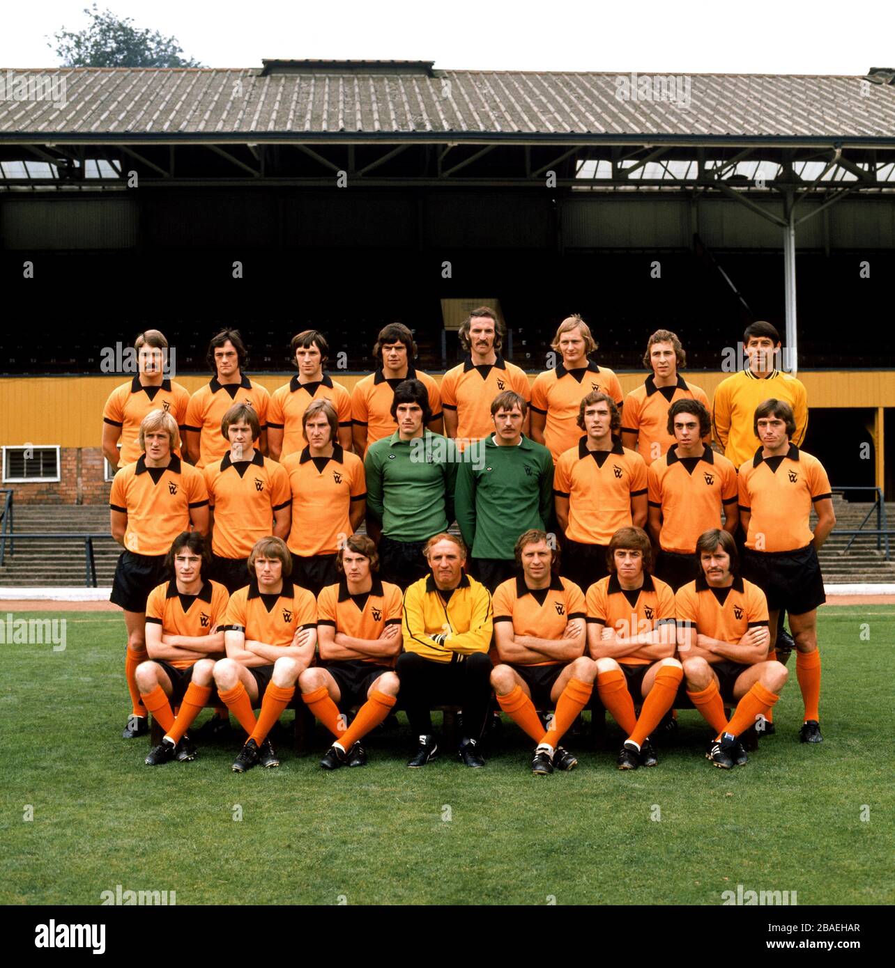 Wolverhampton Wanderers team group, including Frank Munro (top row 4th ...