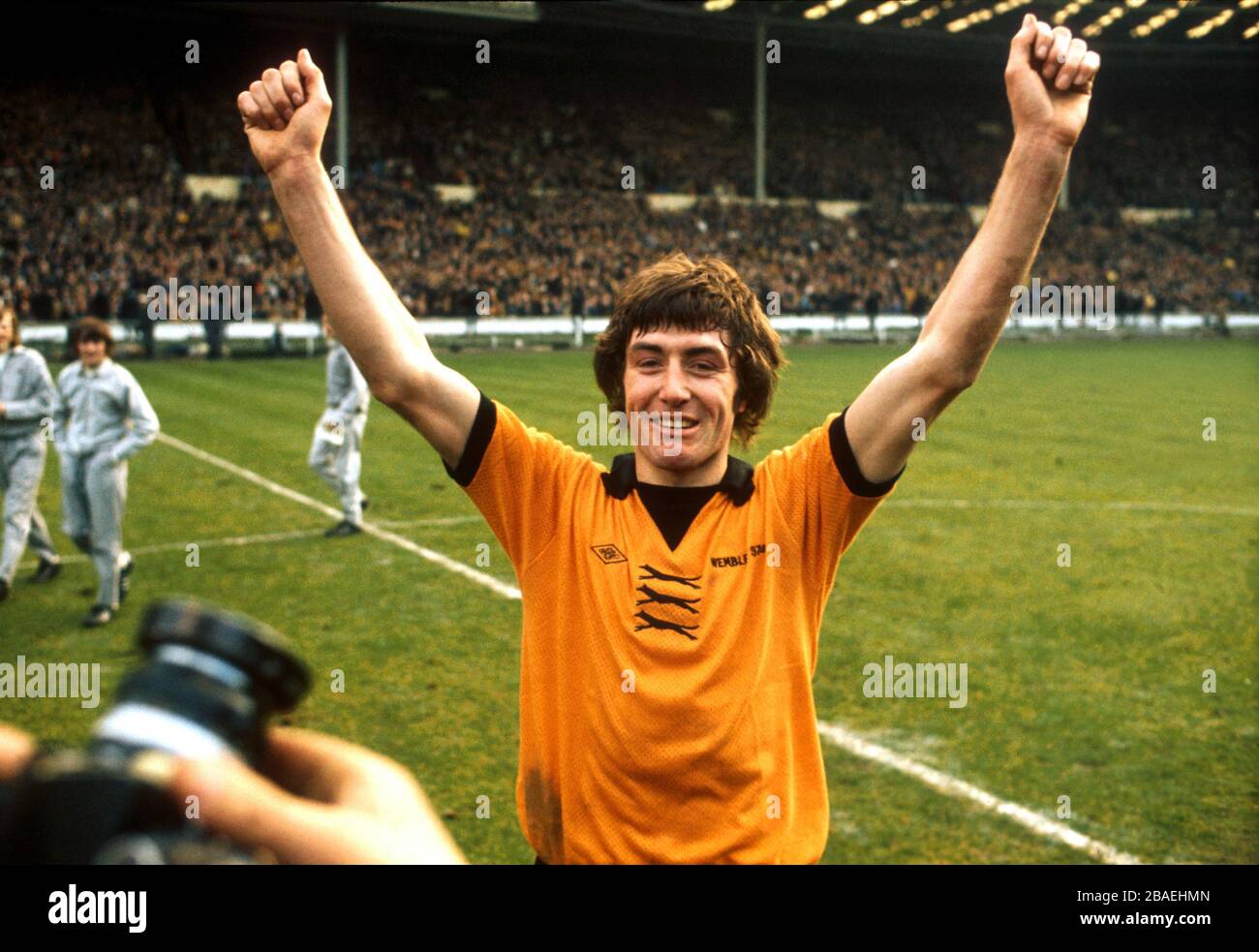 Wolverhampton Wanderers' winning goalscorer John Richards celebrates ...