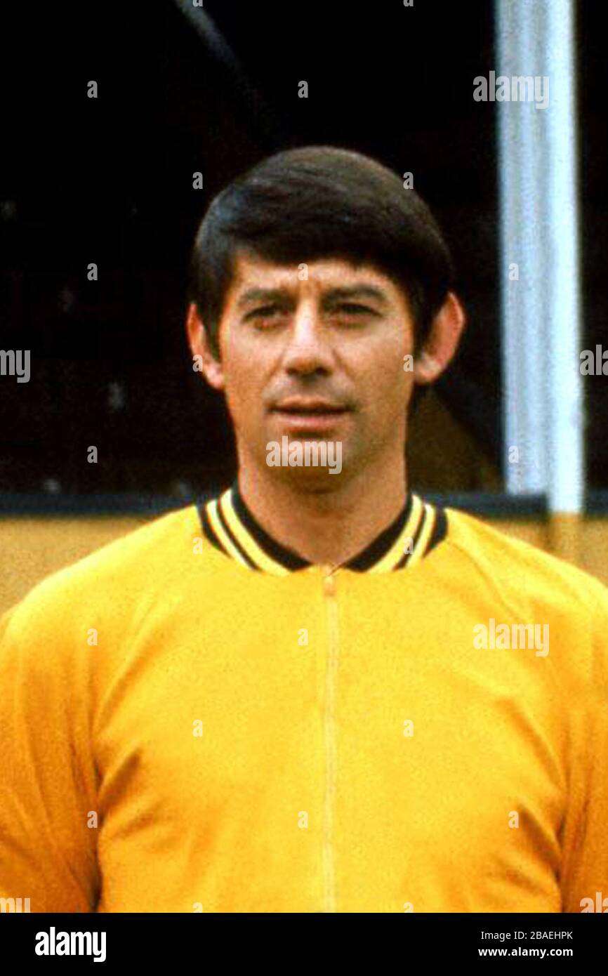 Wolverhampton wanderers coach hi-res stock photography and images - Alamy