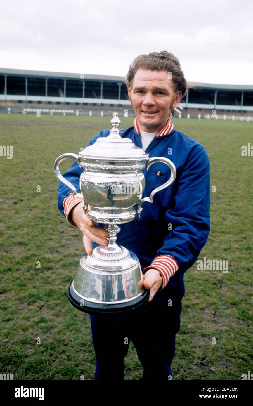 Preston North End manager Alan Ball with the Division Three ...