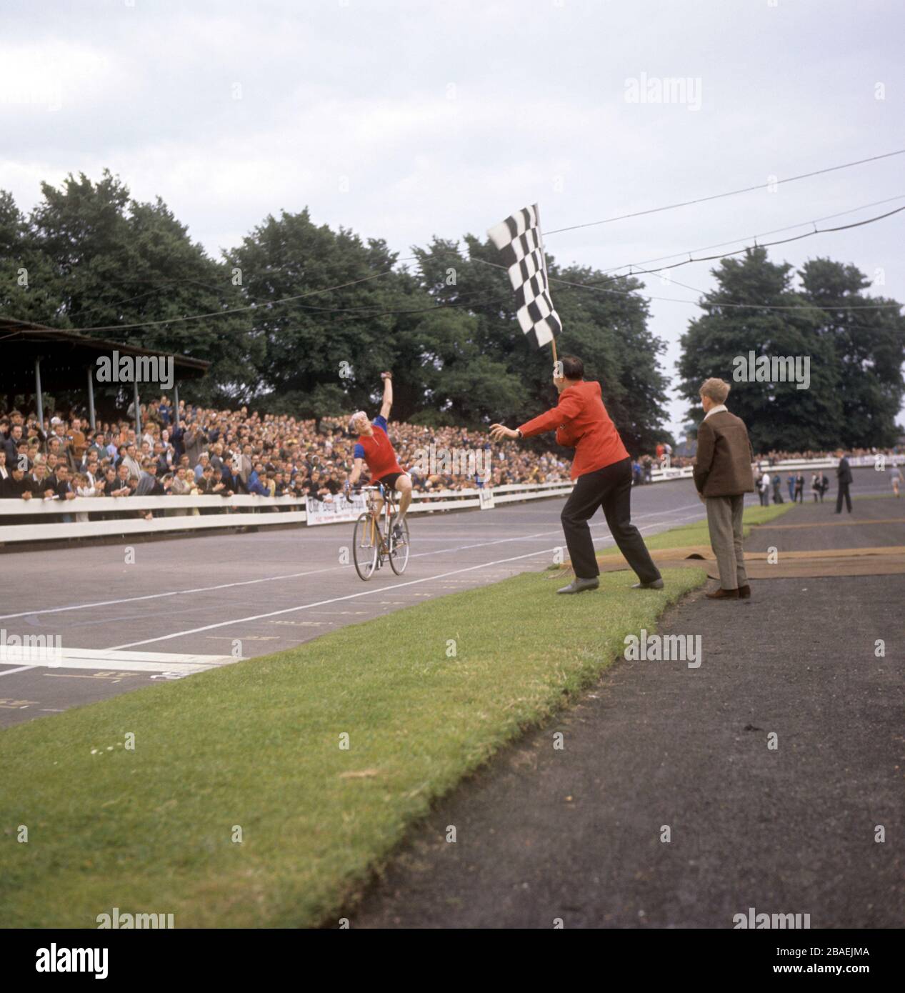 British cyclist Mike Cowley wins a race at Herne Hill Stock Photo - Alamy