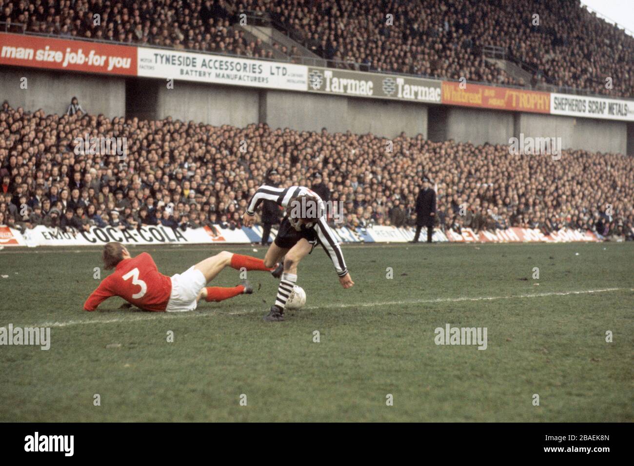 Malcolm macdonald newcastle united hi-res stock photography and images ...