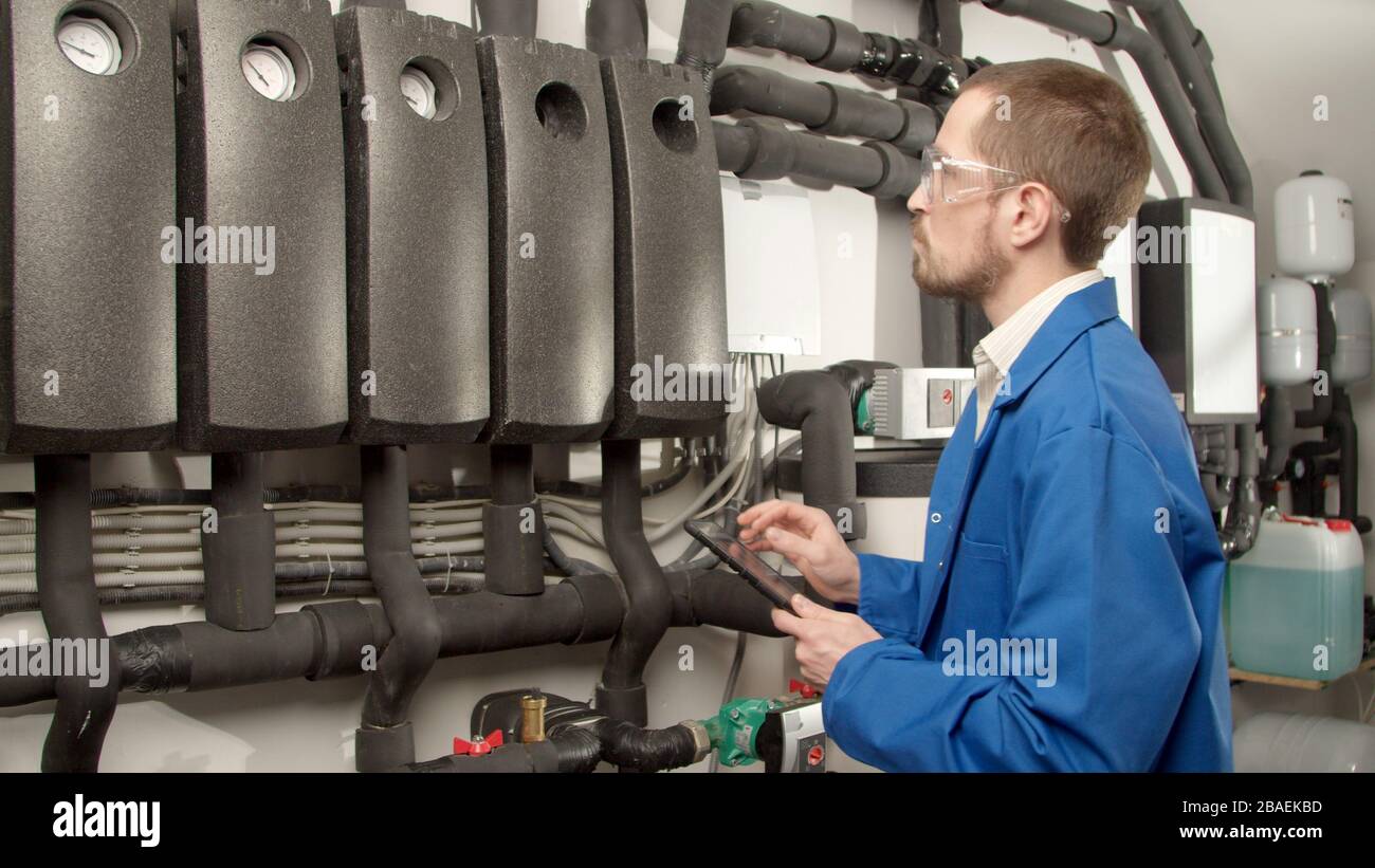 Checking control hi-res stock photography and images - Alamy