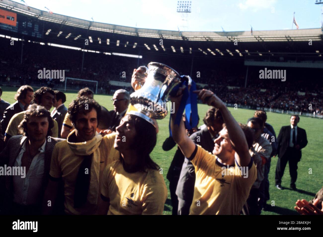 Charlie George of Arsenal celebrates with the trophy Stock Photo - Alamy